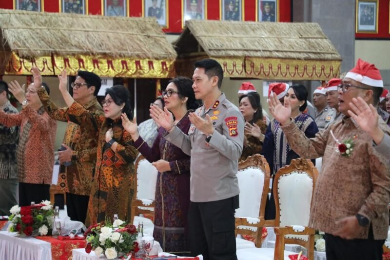 Mempererat Persaudaraan dan Kerukunan Antar Umat Beragama, Polda Bali Gelar Ibadah dan Perayaan ...